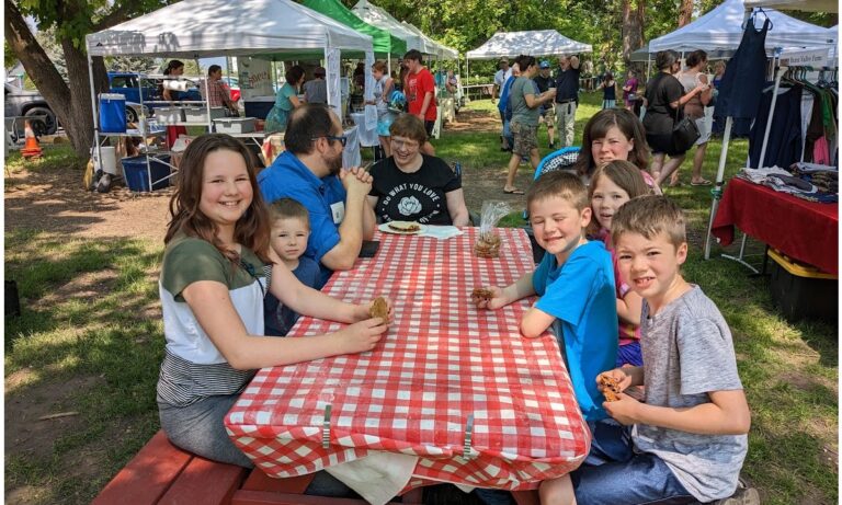 Fam in Park - Chewelah Chamber of Commerce